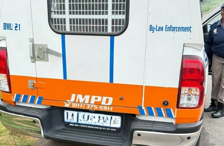 Residents slam JMPD over Toolbox banner confiscation | Roodepoort Record