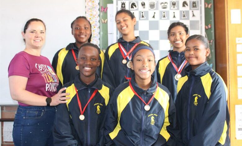 Die Ruiter chess team makes all the right moves