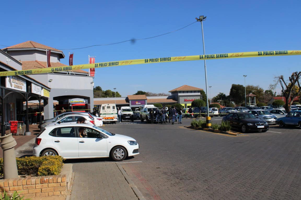Off-duty officer wounded during attempted cash-in-transit robbery in ...