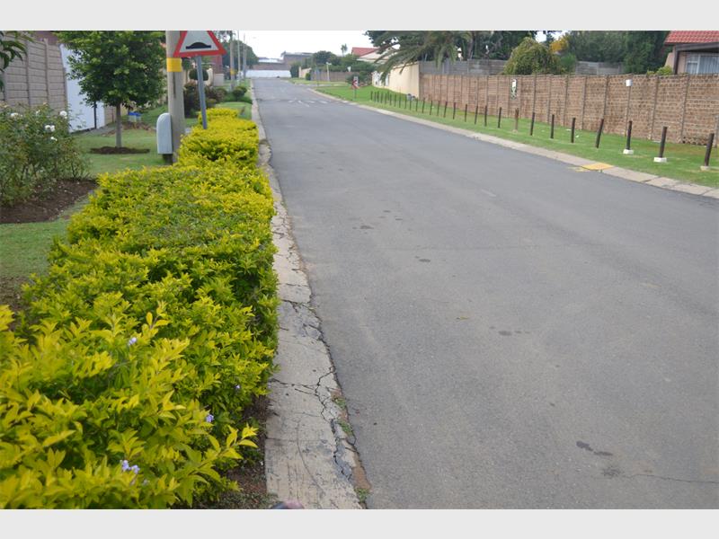 EMM responds to enquiries surrounding pavements | Bedfordview Edenvale News