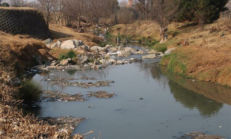 Years of warnings ignored as Jukskei embankment collapses | Bedfordview ...