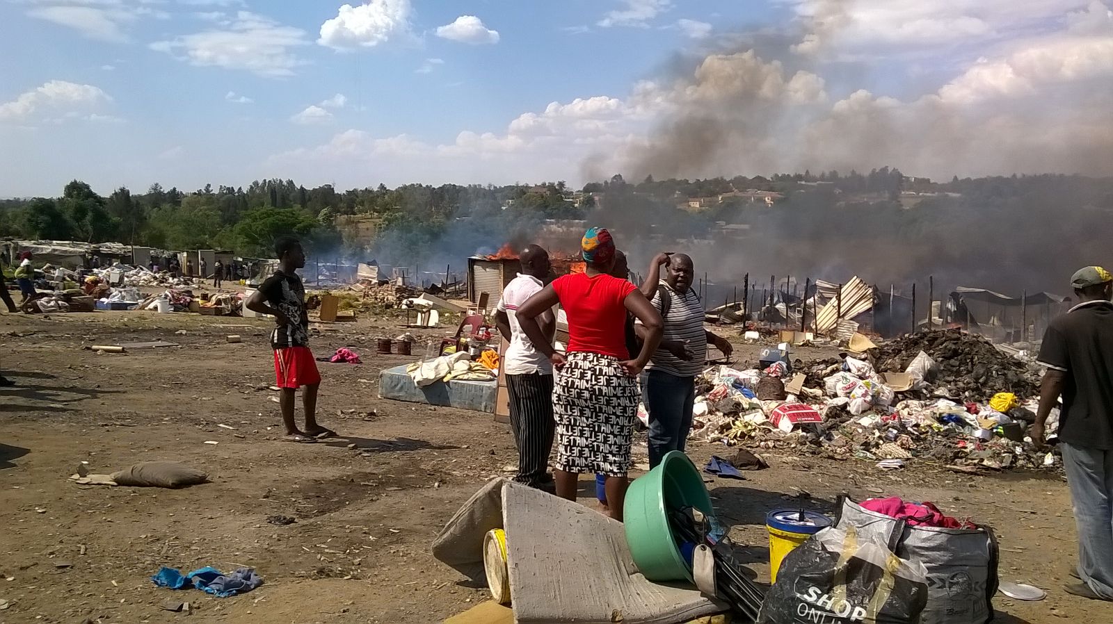 FIRE UPDATE: Emergency services and police help salvage residents ...