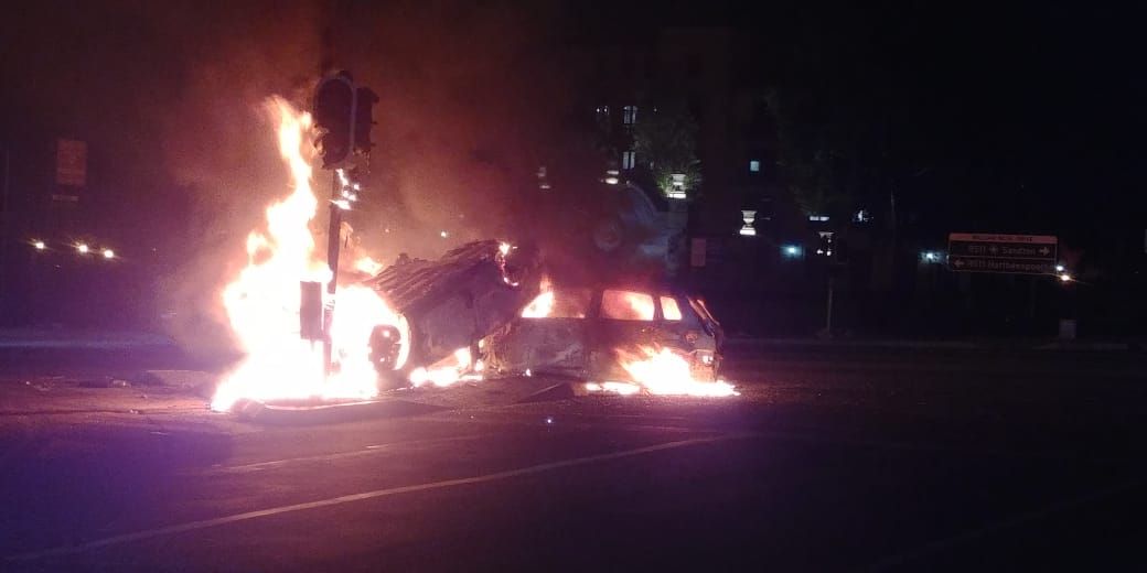 Two vehicles catch fire following a collision in Fourways | Fourways Review