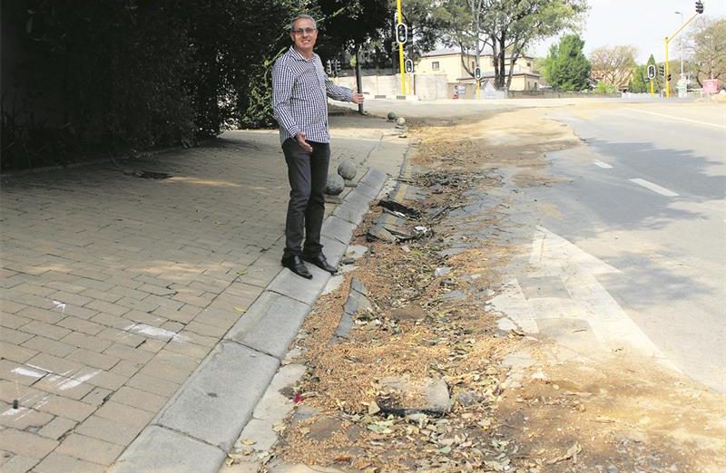 Sinking road to be repaired | Fourways Review