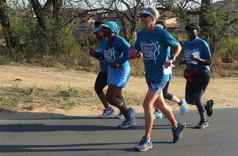 Fourways running club members hit the Broadacres streets for SPAR Race ...