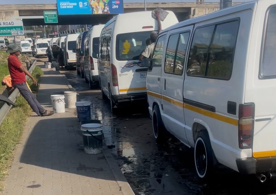 Illegal taxi rank spreads across Fourways intersection despite repeated ...