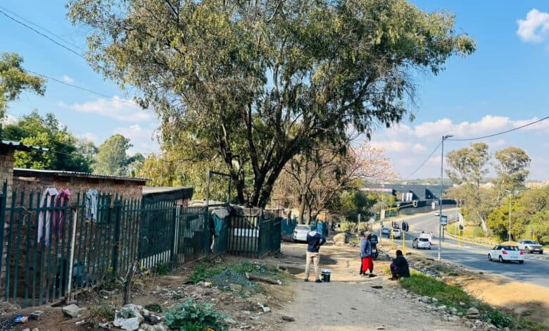 Clay Oven informal settlement residents address rubbish burning after ...