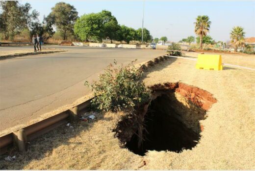 CoE to repair Rondebult Rd | Boksburg Advertiser