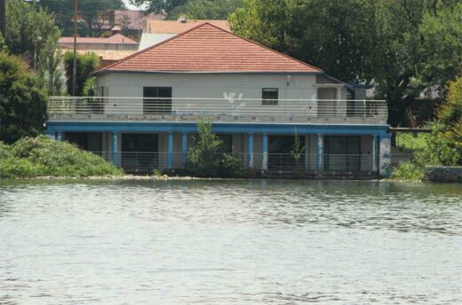 VIDEO: Boksburg Lake water rehabilitation project hits a snag ...