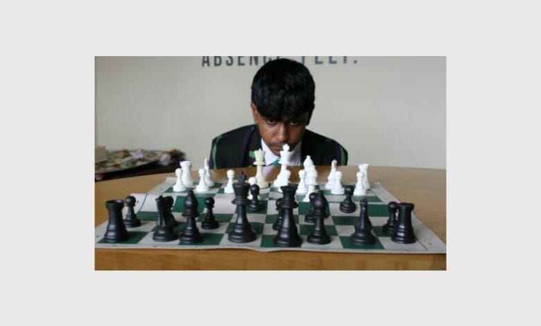 High schools invited to make their move at chess championship ...