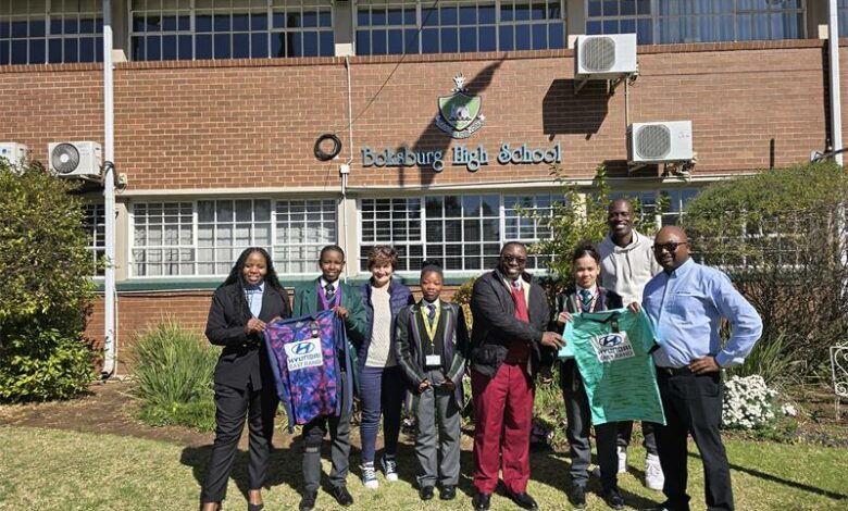 Hyundai East Rand backs Boksburg High girls soccer team | Boksburg ...