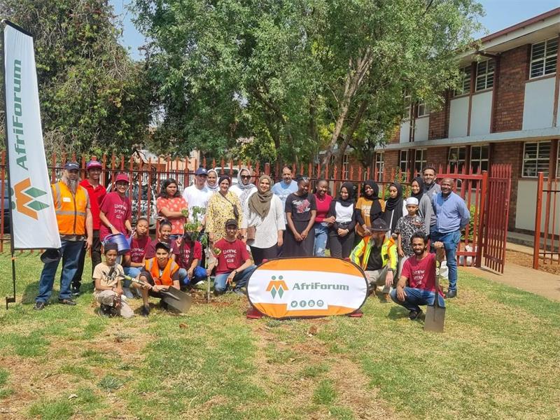 AfriForum and Interact Club join forces to plant fruit trees | Benoni City Times