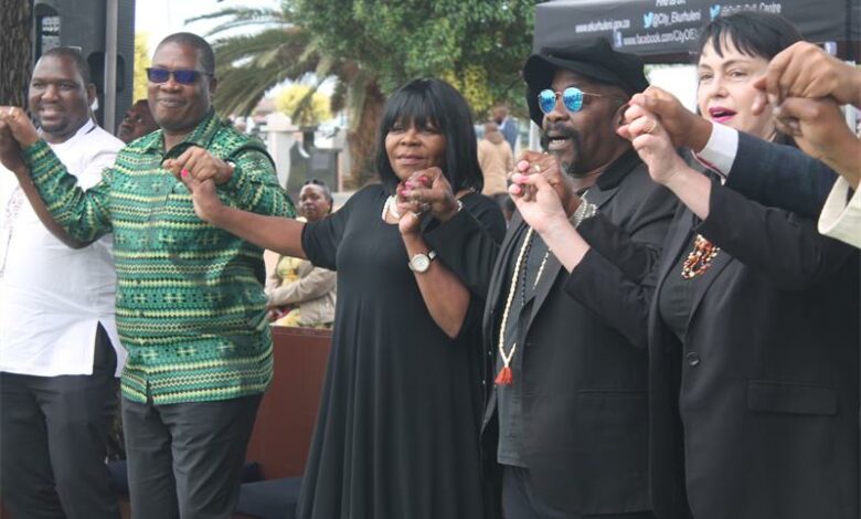 Dignitaries pay tribute to Tambos | Benoni City Times