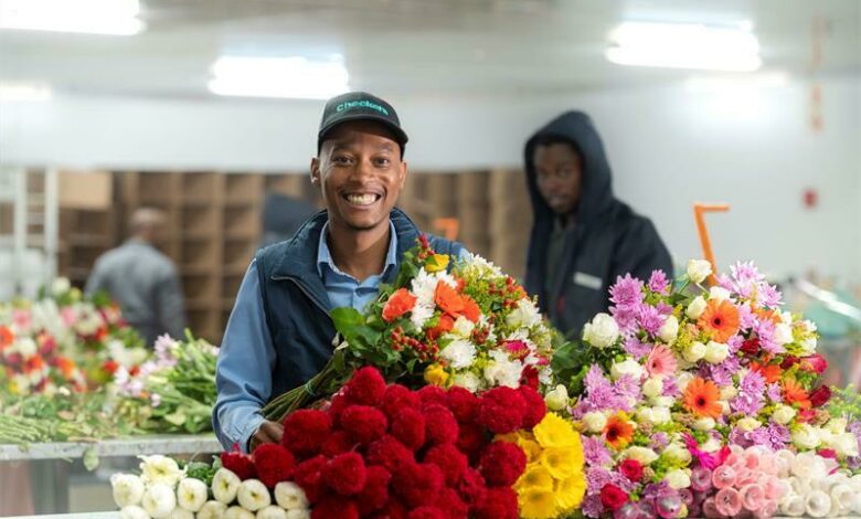 Tseke Tladi leads the way in blooming flower business | Benoni City Times