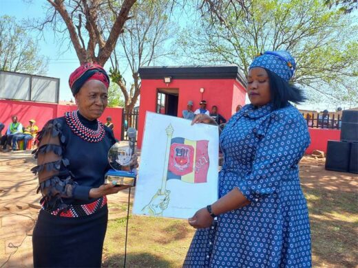 Lesabe Primary School unveils school flag | Benoni City Times