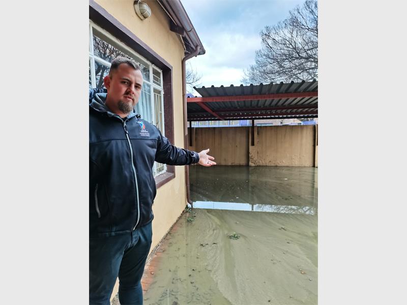 Town is drowning in sewage | Brakpan Herald