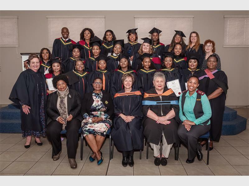Esda celebrates graduates | Brakpan Herald