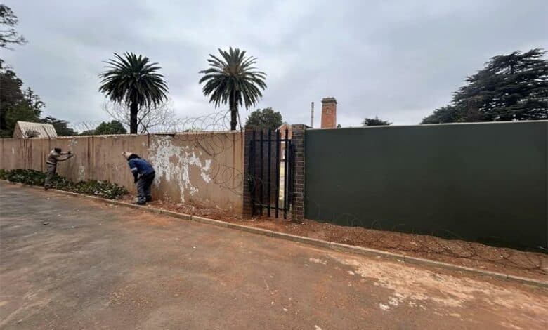 Help NPO to restore cemetery walls | Brakpan Herald
