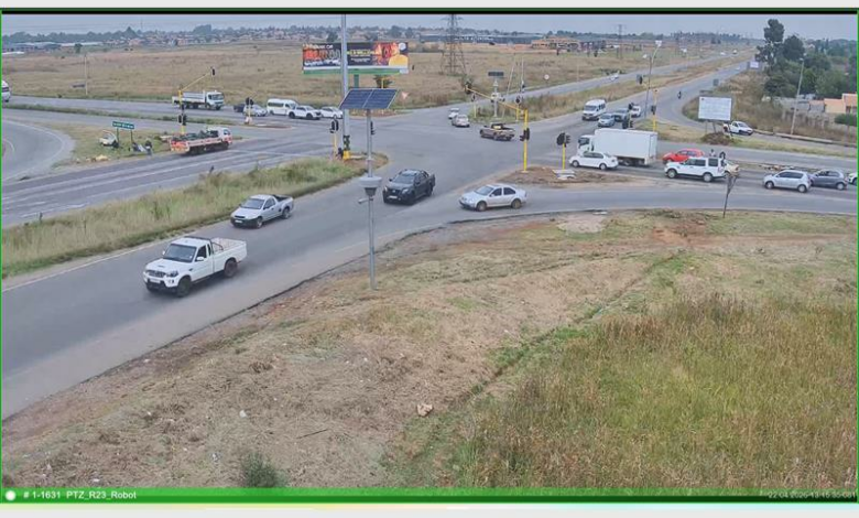 Commuters welcome long-awaited traffic light revival at Carnival City ...