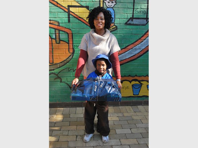 Primary schools winners of Tekkie Tax colouring competition receice ...