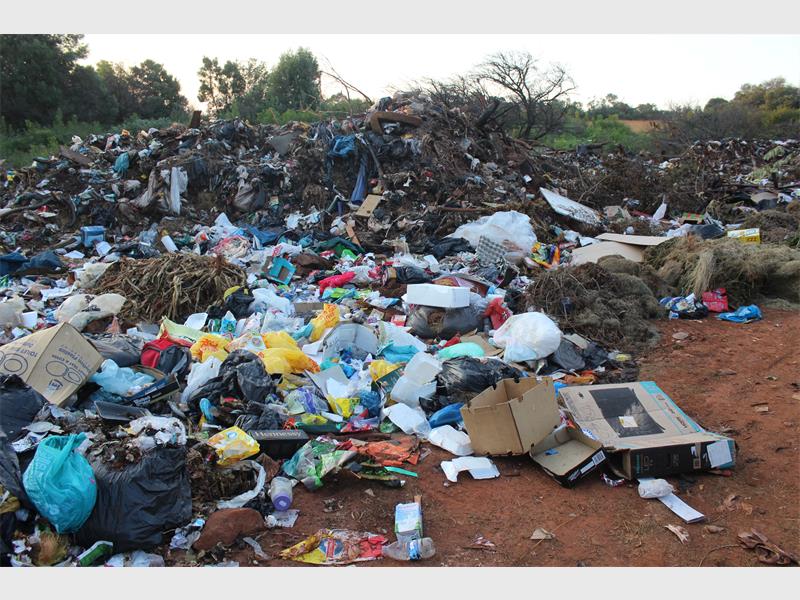 Dumpsite a real mess – and dangerous | Randfontein Herald