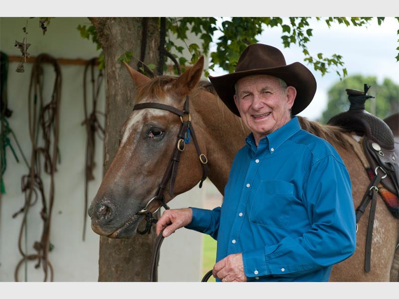 Angus Buchan kom Skou toe | Randfontein Herald