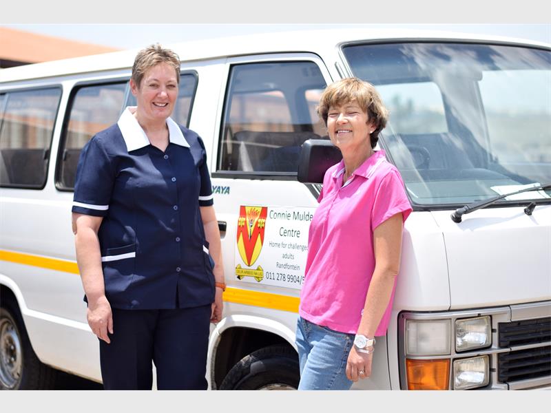 Connie Mulder se bus is gesteel | Randfontein Herald