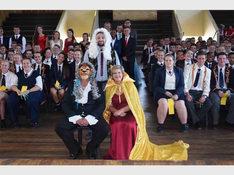 Skoonlief en die Ondier gaan matriekafskeid toe | Randfontein Herald