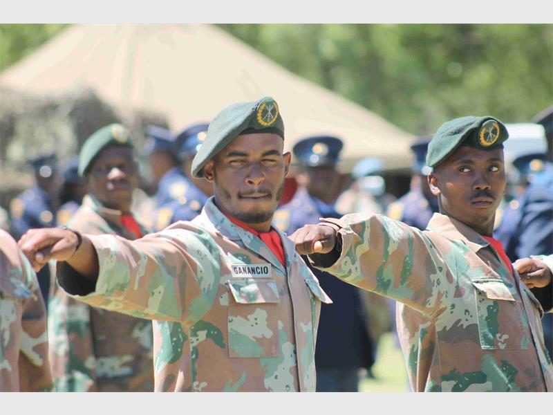 Police and army put on a show at the Show | Randfontein Herald
