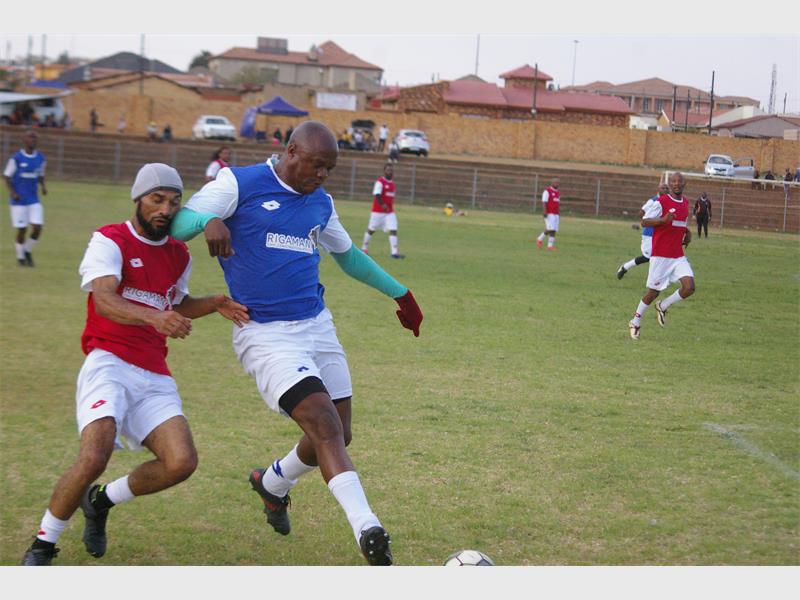 Helicopter landing and rare soccer action in Mohlakeng | Randfontein Herald