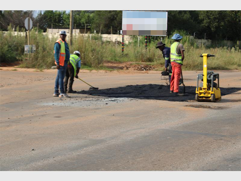 Potholes finally being repaired in parts of town | Randfontein Herald