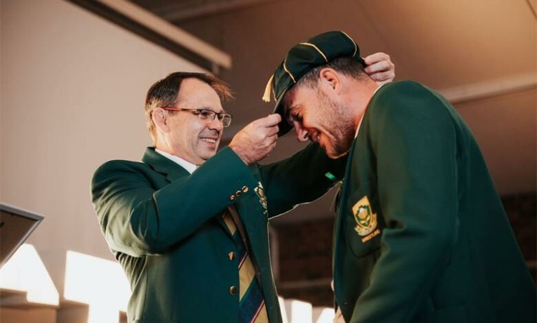 Champion Coach, National Colours | Randfontein Herald