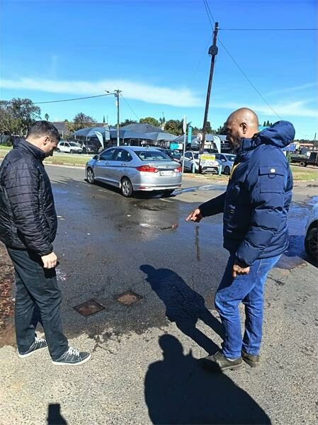 Greenhills roads receive much-needed upgrade as resurfacing begins ...
