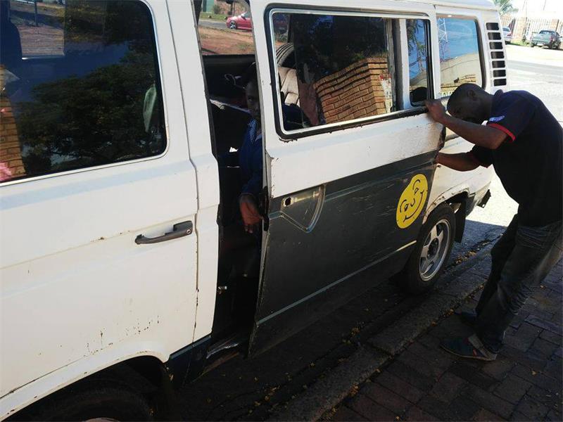 Learners hang on to taxi's door to keep it from falling off | Kempton ...