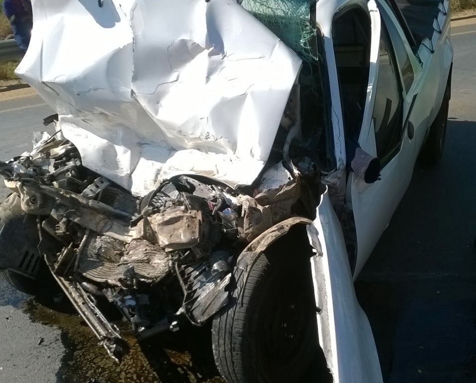 Man killed in head-on collision on the R23 | Kempton Express