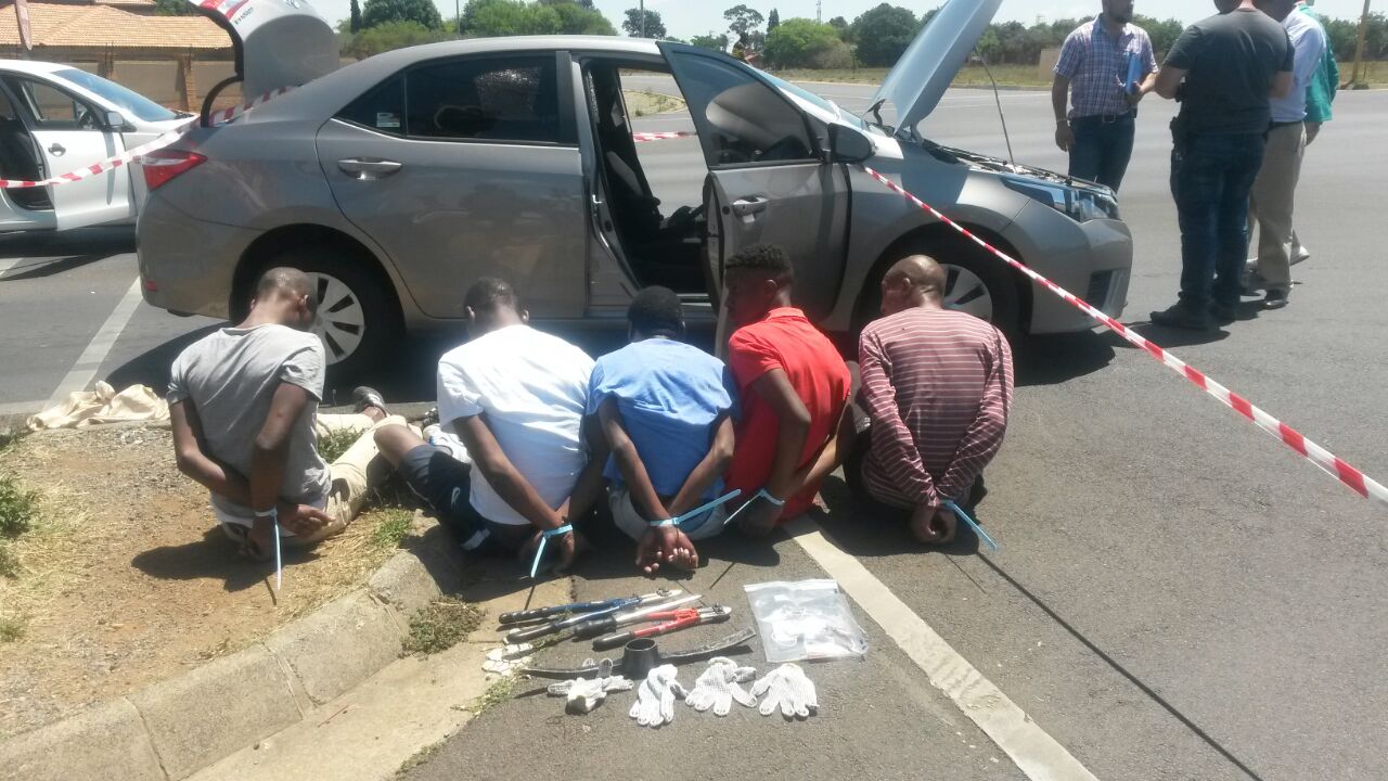 Police open fire on fleeing suspects in Van Riebeeck Park | Kempton Express