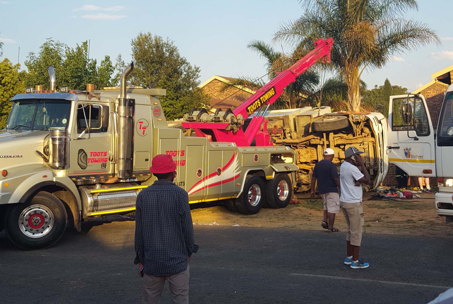 Two killed as refuse removal truck overturns on Soutpansberg Drive ...