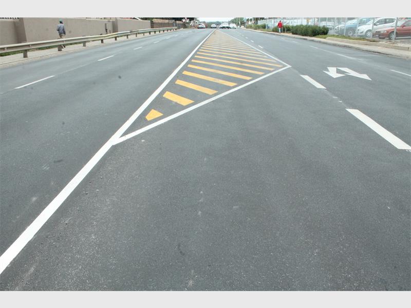 Is this traffic 'island' a danger? | Kempton Express