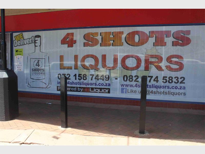 Old women steal alcohol at Kempton Square | Kempton Express