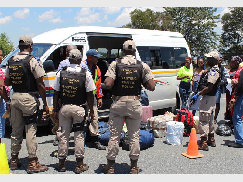 More than 800 vehicles stopped at N3 roadblock | Kempton Express