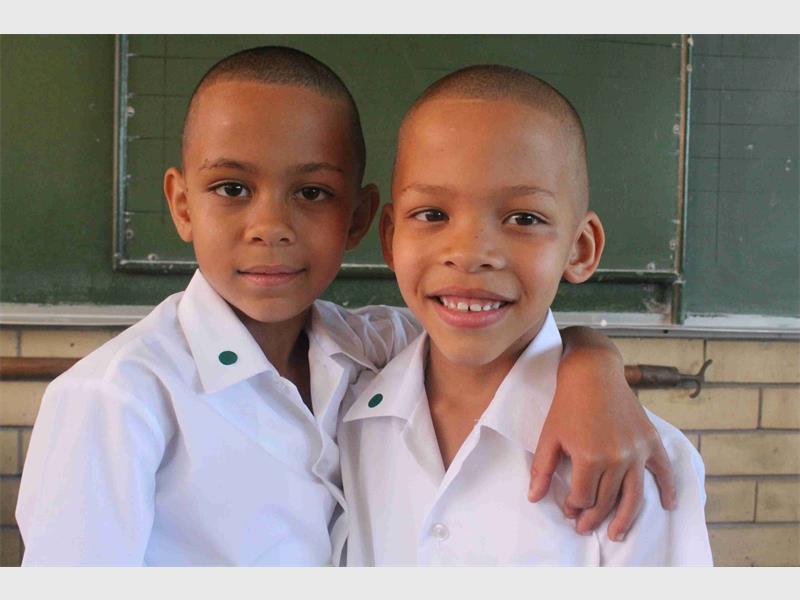 WATCH: Grade Ones eager to learn at Mooifontein Primary | Kempton Express