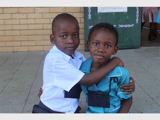 WATCH: Grade Ones eager to learn at Mooifontein Primary | Kempton Express