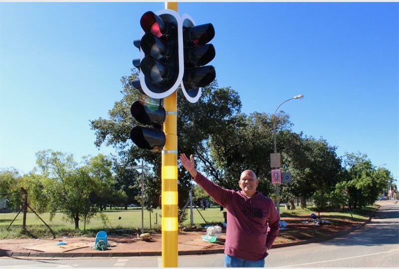 Traffic light maintenance on Modderfontein Road to be carried out ...