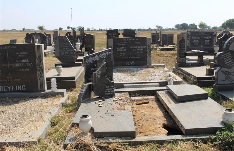 Mooifontein Cemetery subjected to vandalism, used as a shortcut by ...
