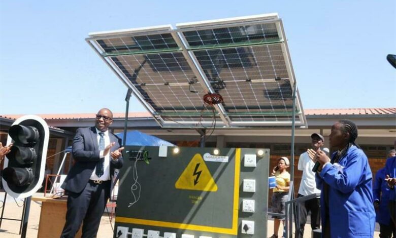 MEC launches Engineering School of Specialisation in Thembisa | Kempton ...