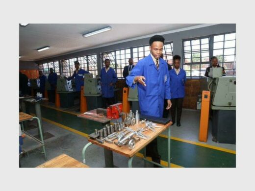 MEC launches Engineering School of Specialisation in Thembisa | Kempton ...