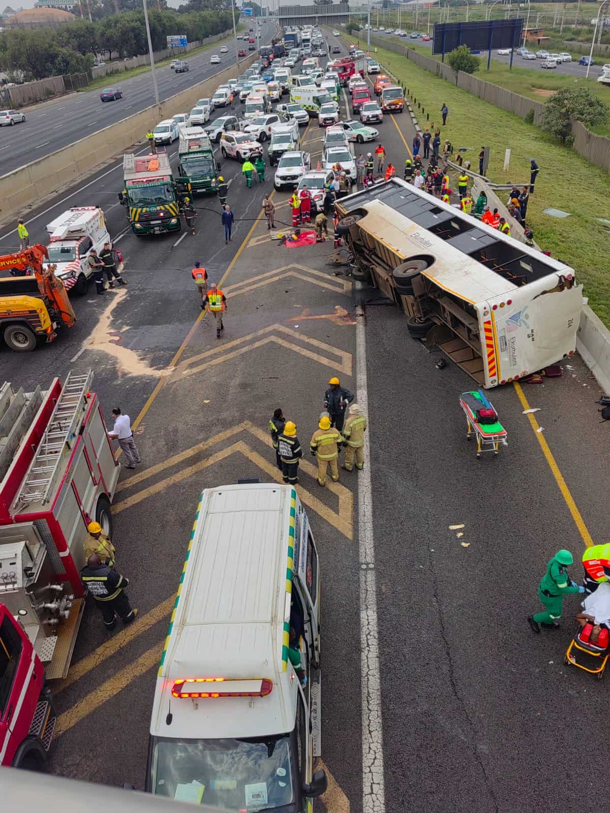 “This is a disaster” -12 dead and 45 injured in R21 bus crash | Kempton ...