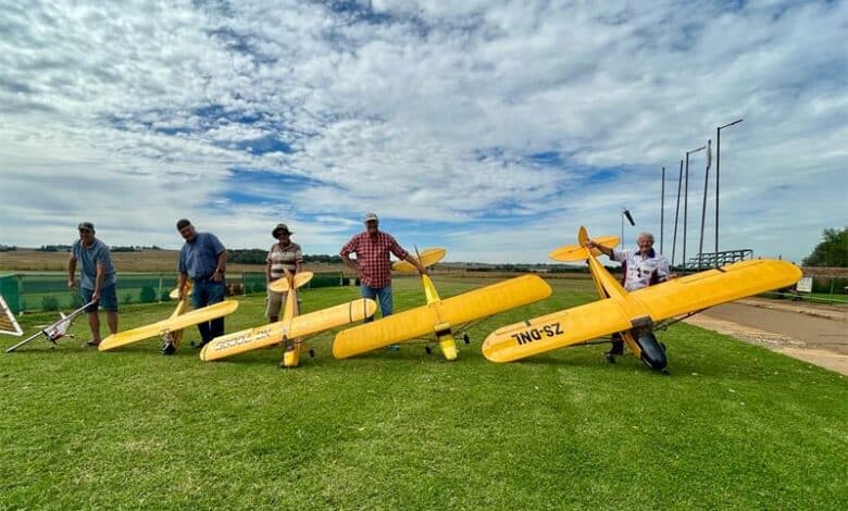 Local enthusiasts share passion for model aircraft | Kempton Express