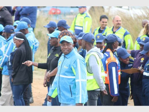 Kempton Park SAPS, CPF strike crime hotspots in joint operation ...