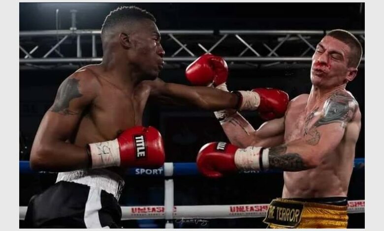 Thembisa boxer Tumelo Mphahlele fights through adversity to chase world ...